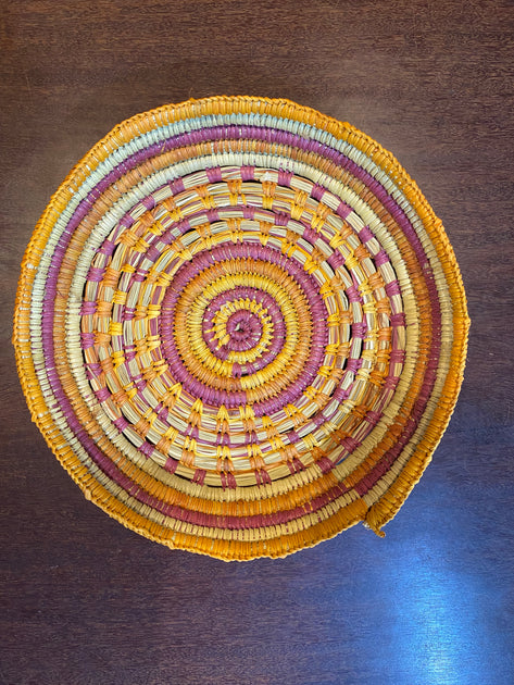 Naturally Dyed Pandanus Basket by Julie Blawgur – Aboriginal Bush Traders