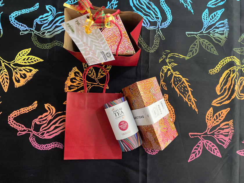 Native Sleep Tea & Finger Lime Shortbread Christmas Gift Pack ...